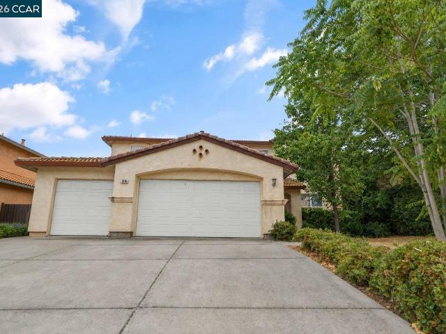 1816 Crown Peak Way