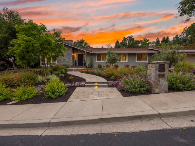 1816 Piedras Cir