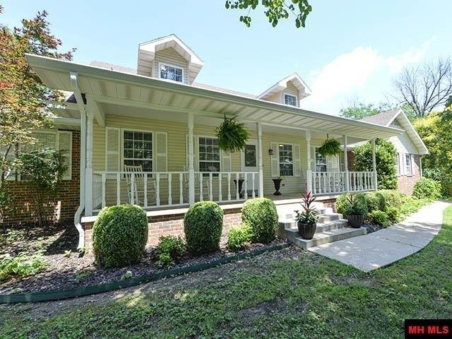 1816 Pinetree Ln, Mountain Home, AR 72653