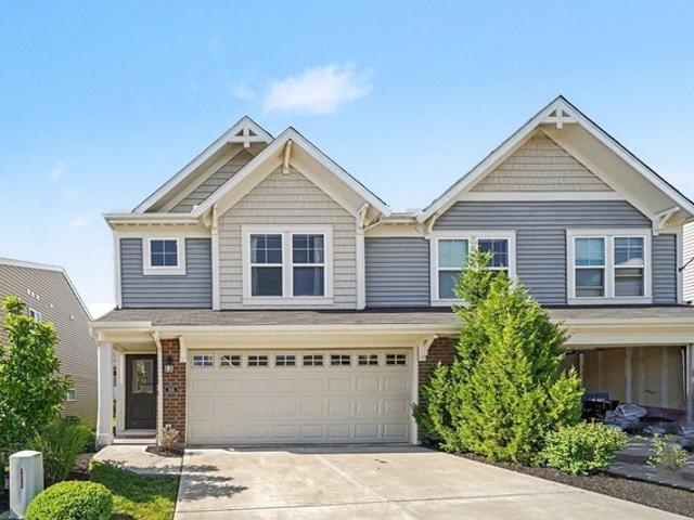 1816 Quarry Oaks Dr, Florence, KY 41042