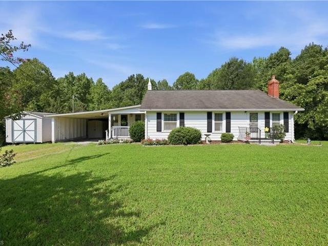 1816 Sechrest Cir, Archdale, NC 27263