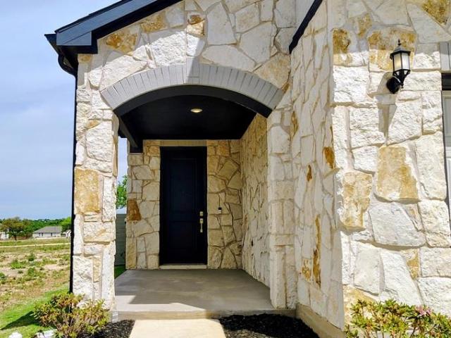 1816 Spring Mountain Cv