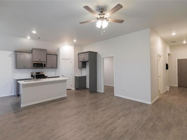 1816 Zayden Lane
