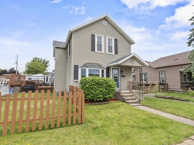 1816 11th Ave, Menominee, MI 49858