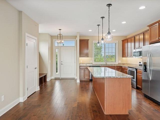 18175 Hamel Rd, Plymouth, MN 55446