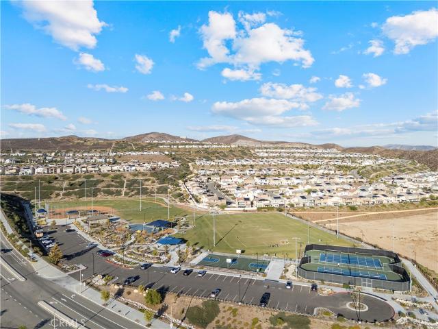 18175 Meridian Ln, Saugus, CA 91350 | MLS #SR26094