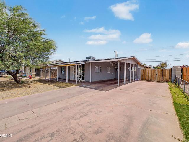 1817 N 38TH Drive