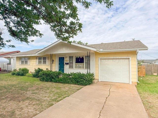 1817 N Wells St, Pampa, TX 79065