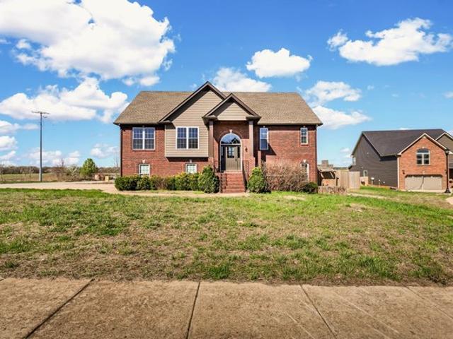 1817 Autumnwood Blvd, Clarksville, TN 37042