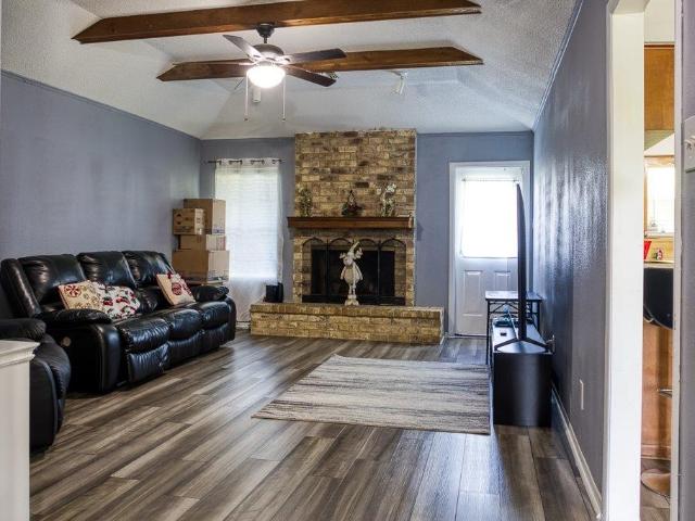 1817 Dolphin Drive