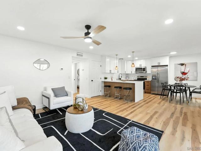 1817 E Grand # 77
