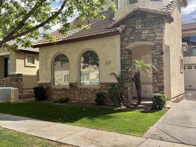 1817 E Donner Dr, Phoenix, AZ 85042