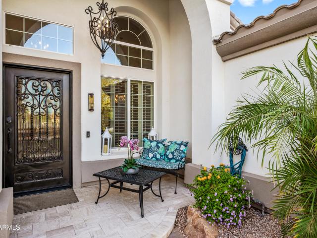 1817 E Willow Tree Cir, Gilbert, AZ 85234 | MLS #6940 | Compass