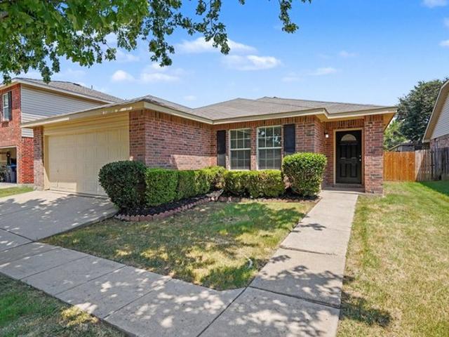 1817 Elk Lake Trl, Fort Worth, TX 76247