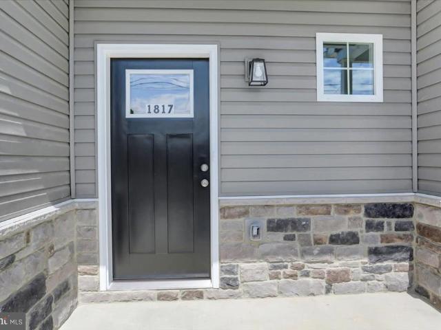 1817 Holly Lane
