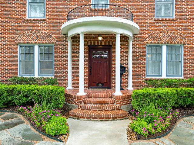 1817 Kipling St, Houston, TX 77098 | Compass