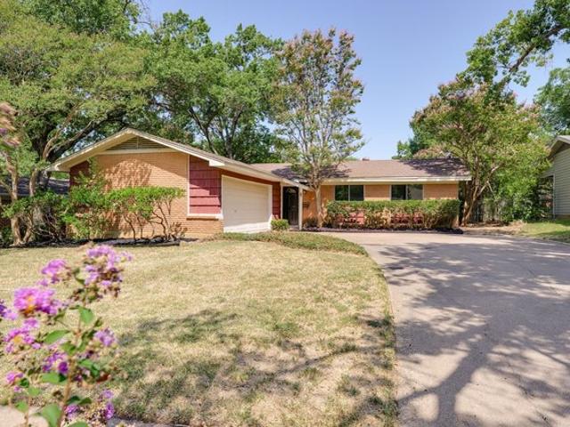 1817 Larkspur Dr, Arlington, TX 76013
