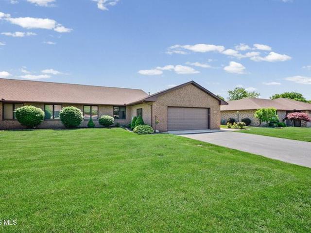 1817 Stonehill Dr, Findlay, OH 45840