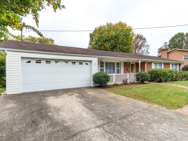 1817 Sundale Road