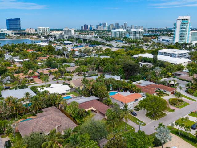 1817 SE 25th Ave, Fort Lauderdale, FL 33316 | MLS #B26019 | Compass