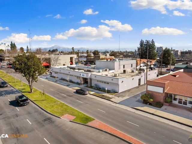 1817 Truxtun Avenue