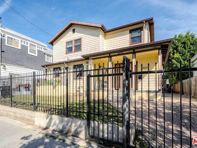 1817 W 12th St, Los Angeles, CA 90006 | MLS #26652