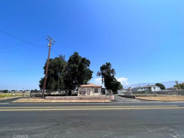 1817 W 7th St, San Jacinto, CA 92582