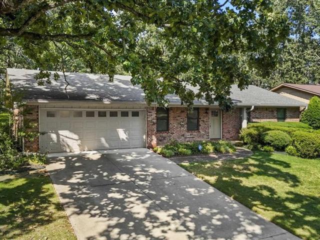 1817 War Eagle Dr, North Little Rock, AR 72116