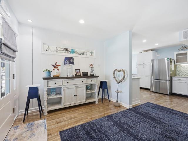 1817 West Ave
