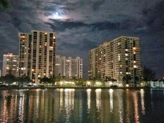 18181 NE 31st Ct #2007, Aventura, FL 33160