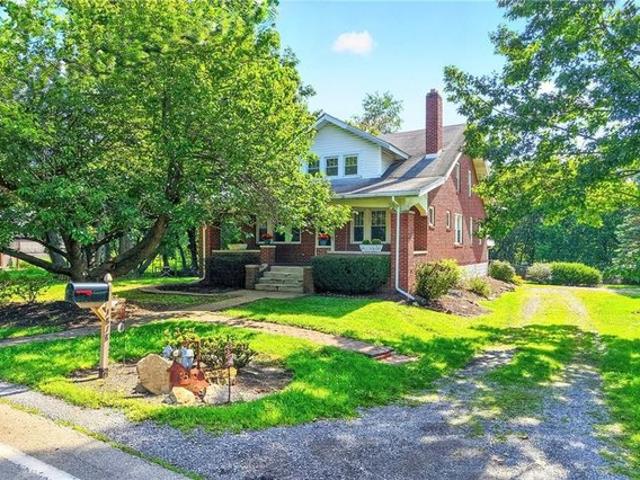 1818 Middle Rd, Glenshaw, PA 15116