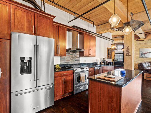 1818 N Water St, Unit 306