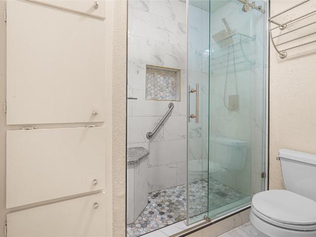 1818 Augusta Dr, Unit 4, Houston, TX 77057 | MLS #78554 | Compass
