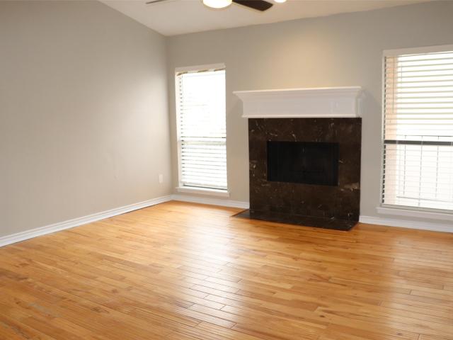 1818 Augusta Dr, Unit 8, Houston, TX 77057 | MLS #60001