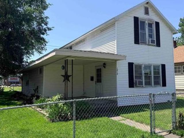1818 Avenue G, Fort Madison, IA 52627