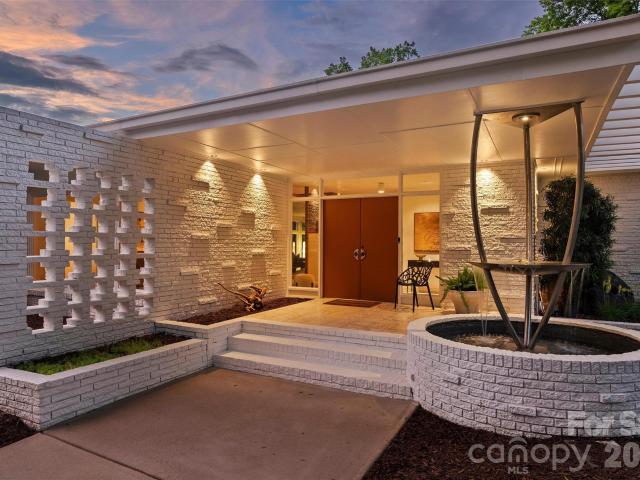 1818 Cloister Drive