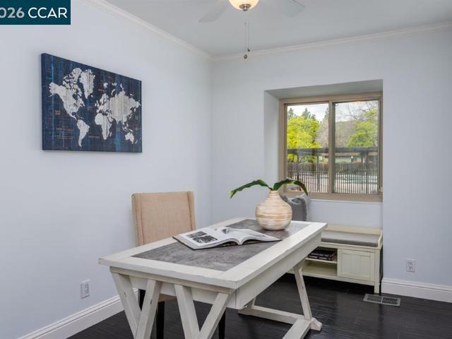 1818 Holland Dr