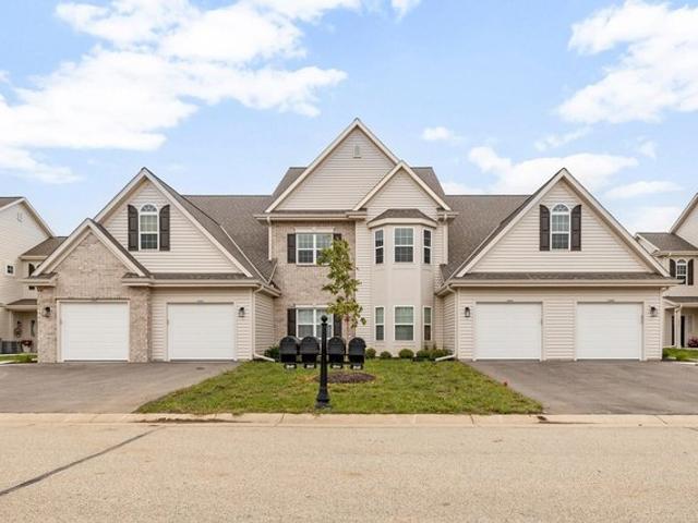 1818 Horseshoe Ln Unit 424 4, Slinger, WI 53086
