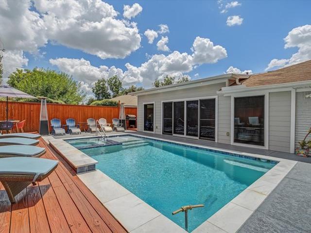 1818 Locksford St, Houston, TX 77008