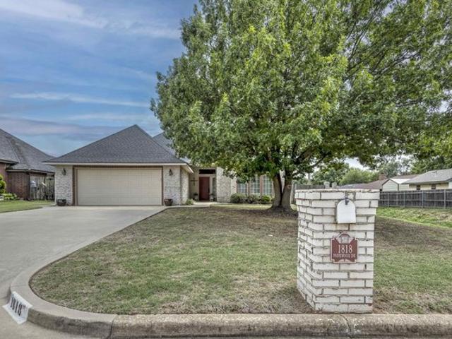 1818 Parkwood Dr, Duncan, OK 73533