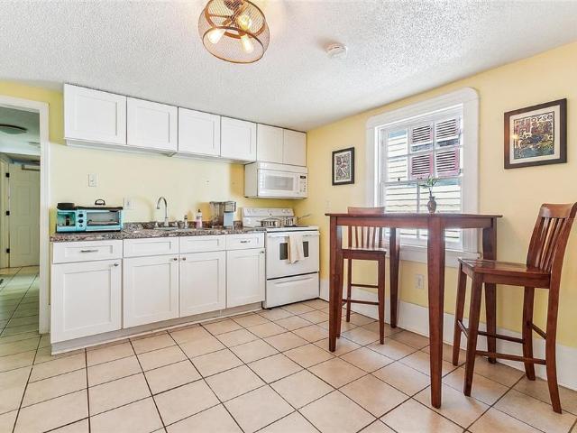 1818 Paul Morphy St, Unit B, New Orleans, LA 70119 | MLS #2552 | Compass