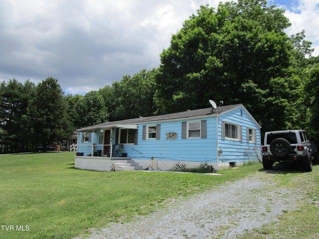 1818 W Lakeview Dr, Johnson City, TN 37601
