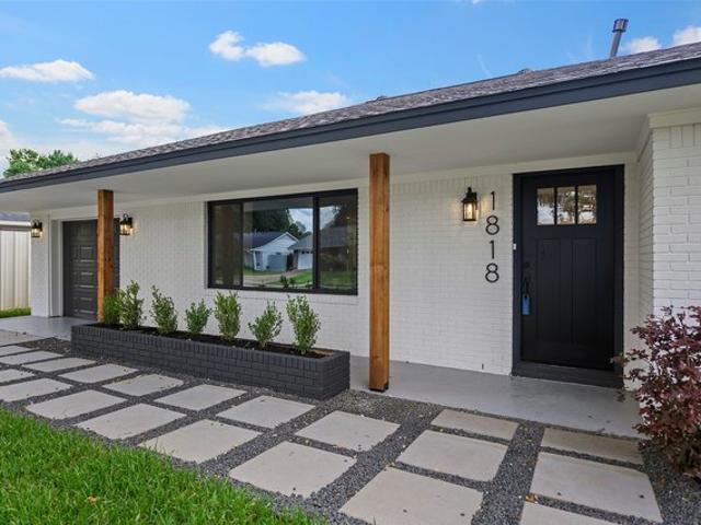 1818 Watercrest Dr, Houston, TX 77008