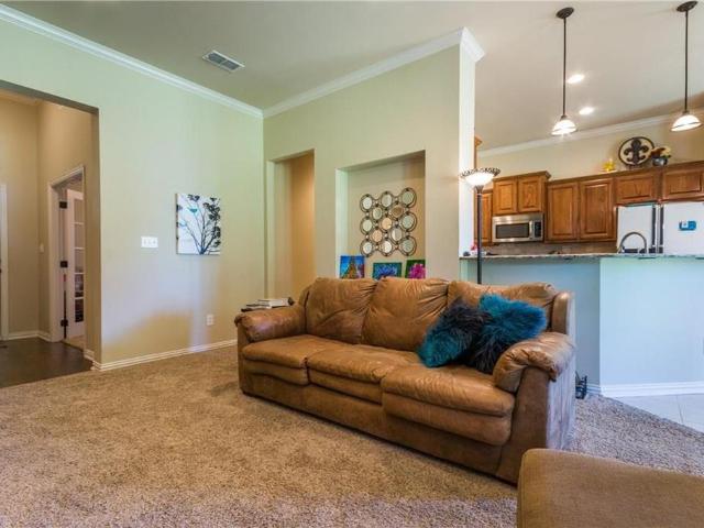 1818 Woodland Park Drive