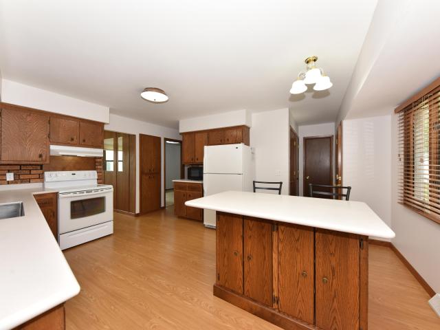 1818 Woodridge Rd
