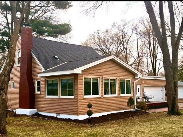 1818 3rd St, White Bear Lake, MN 55110