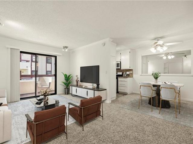 18193 Sundowner Way Unit 815, Canyon Country, CA 91387