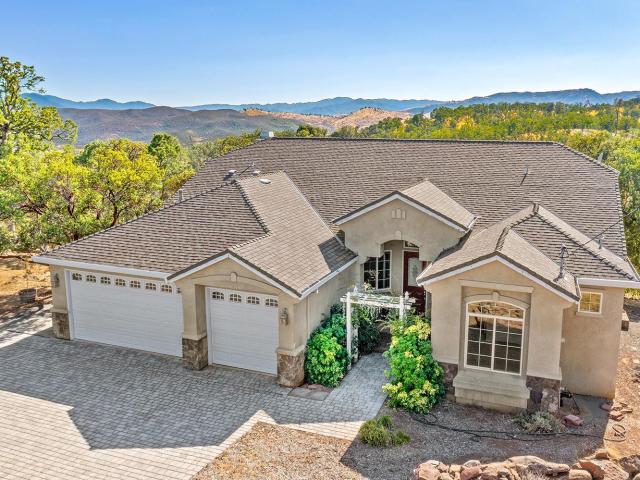 18197 N Shore Dr, Hidden Valley Lake, CA 95467 | MLS #325072