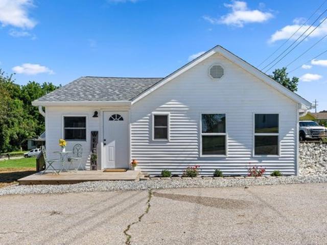 1819 Magnolia Ln, Bedford, IN 47421