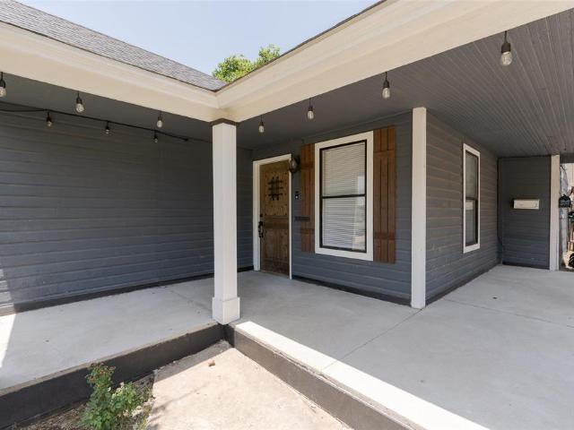 1819 NW 37th Street